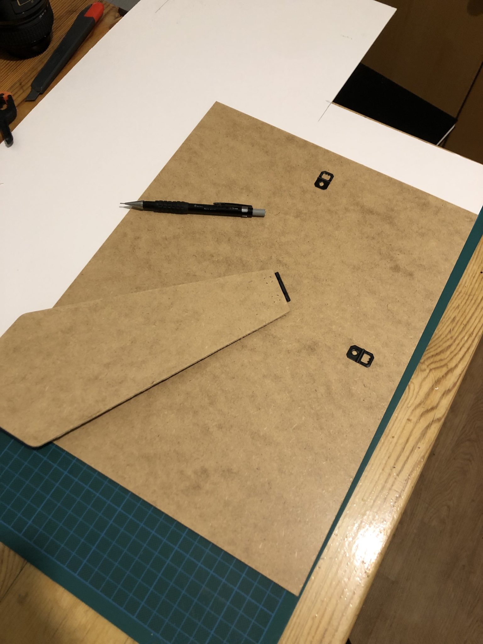 How to mount and frame a picture: a simple guide
